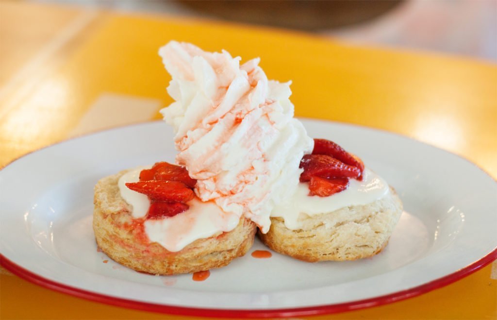 holler-dash-strawberry-dash-biscuit - Orlando Date Night Guide