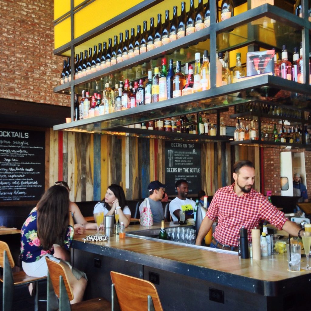 canvas-bar-brunch - Orlando Date Night Guide
