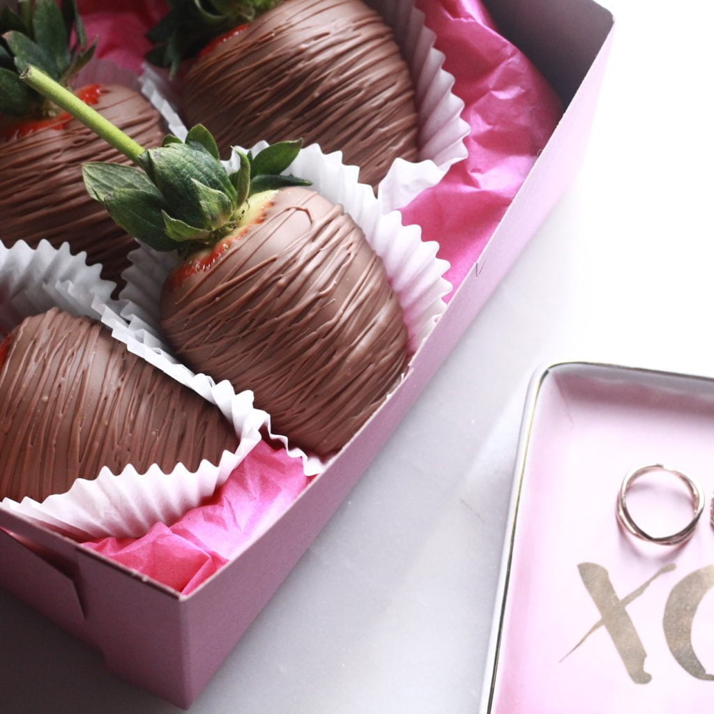 orlando-chocolate-shops-peterbrooke-berries-square - Orlando Date Night ...