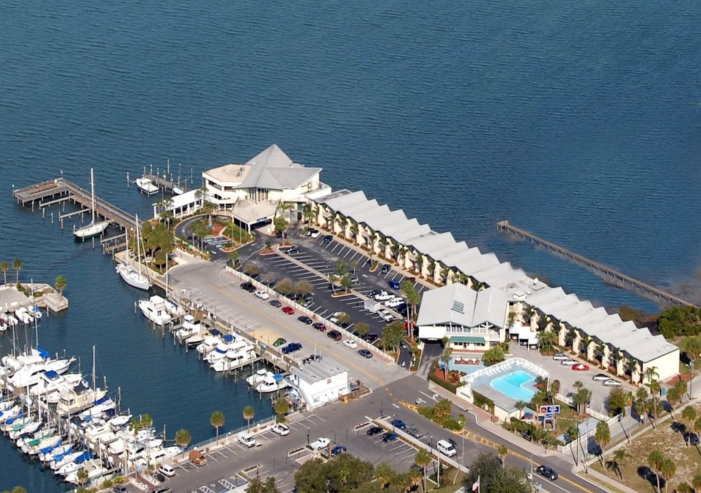 best-western-plus-yacht-harbor-inn - Orlando Date Night Guide